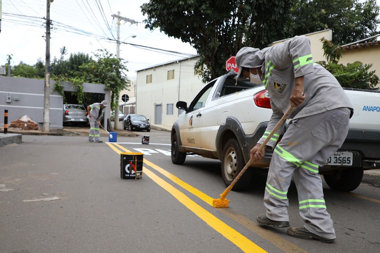 CMTT reforça sinalização de vias de Anápolis | JE - Jornal Estado de Goiás